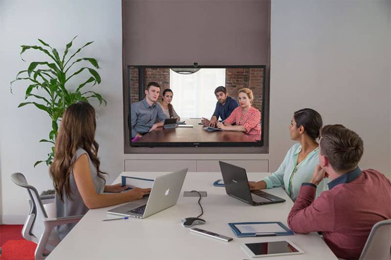 Polycom RealPresence Group 310 | Poly Video Conferencing